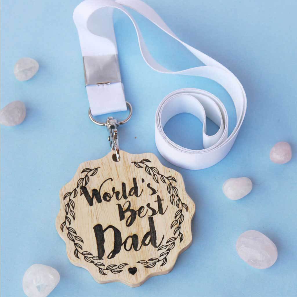 World's Best Father Wooden Medal - Gifts For Dad - Father's Day Gifts ...
